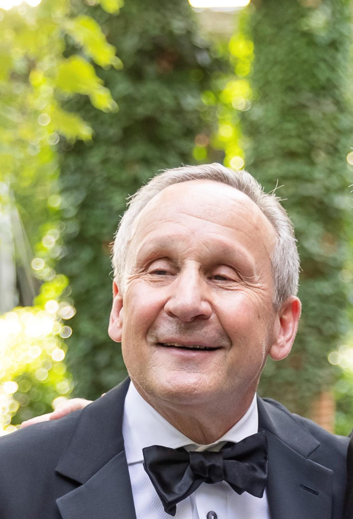 Mark Goodman Named 2021 Allman Award Winner by Wallcoverings ...